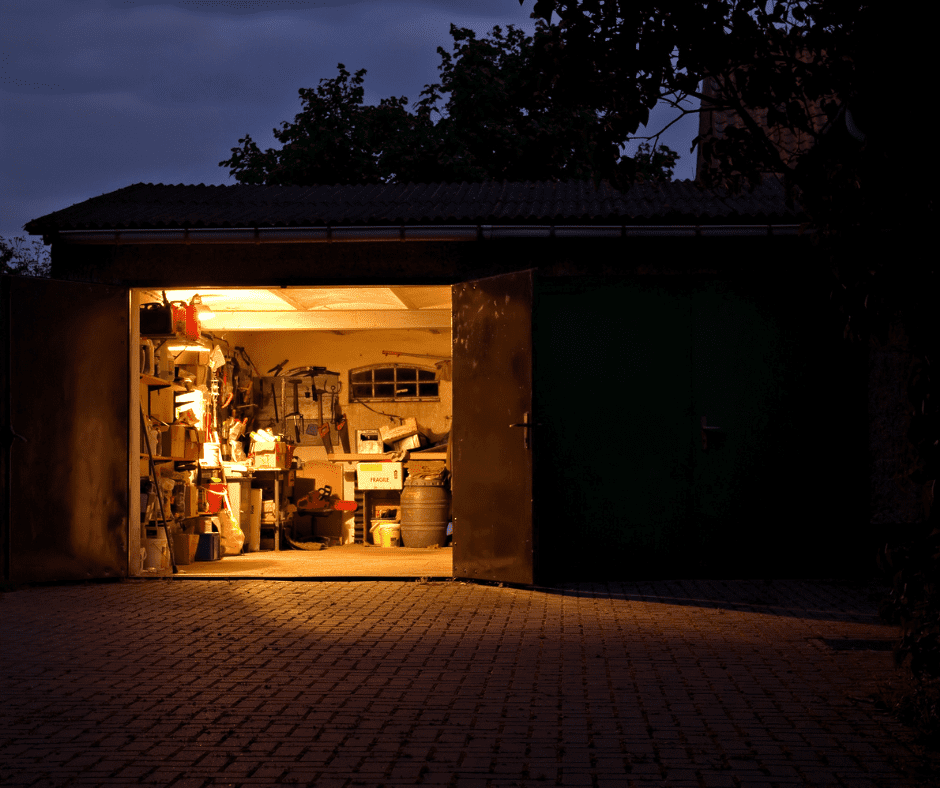 Garage storage guide and where to find it - PeerStorage