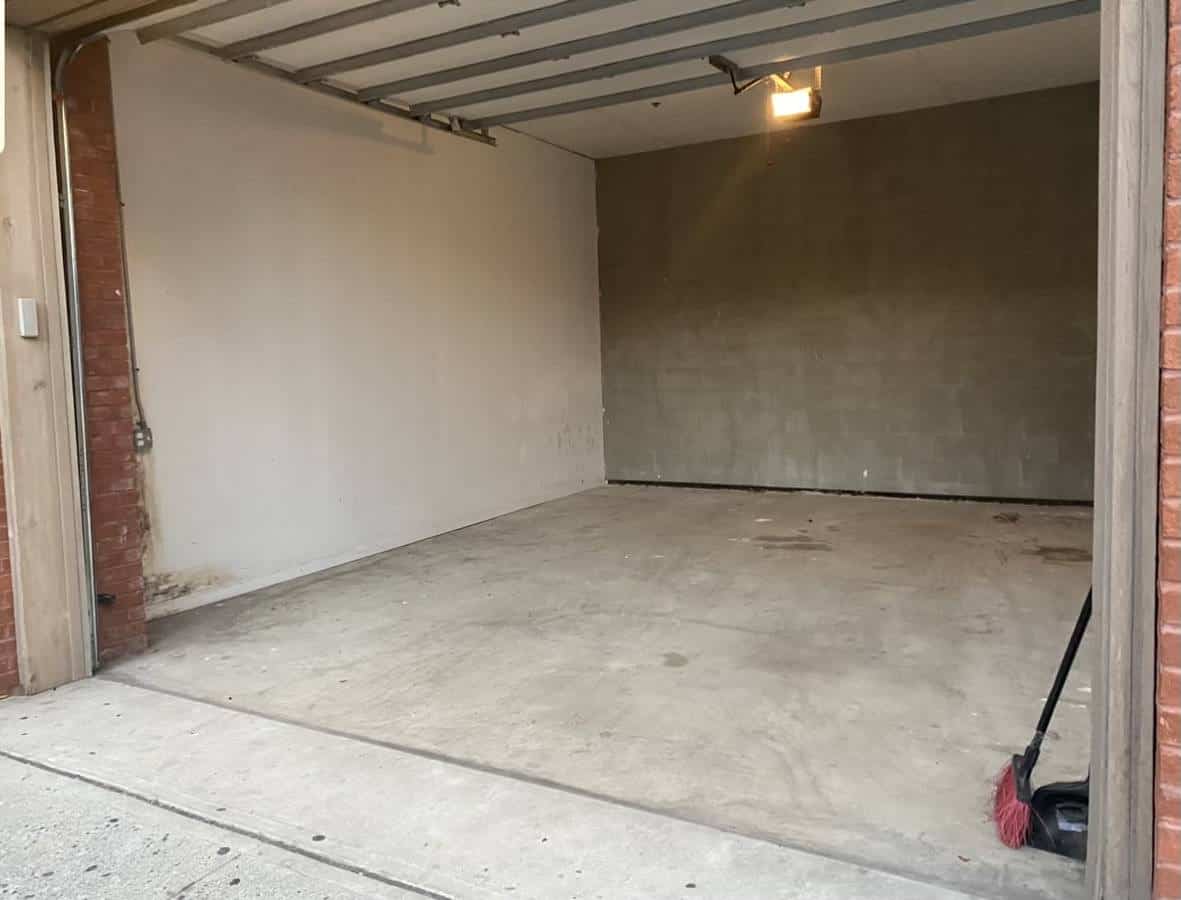 Prime Oversized Large Garage/Storage/24 Hr Private Access