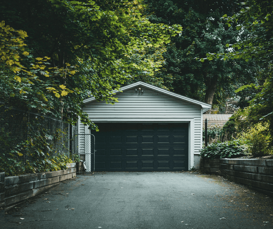 Garage rental and how you can make money - PeerStorage