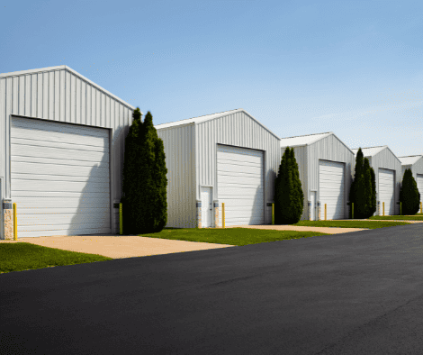 The Comprehensive Guide to Semi-Truck Storage - PeerStorage